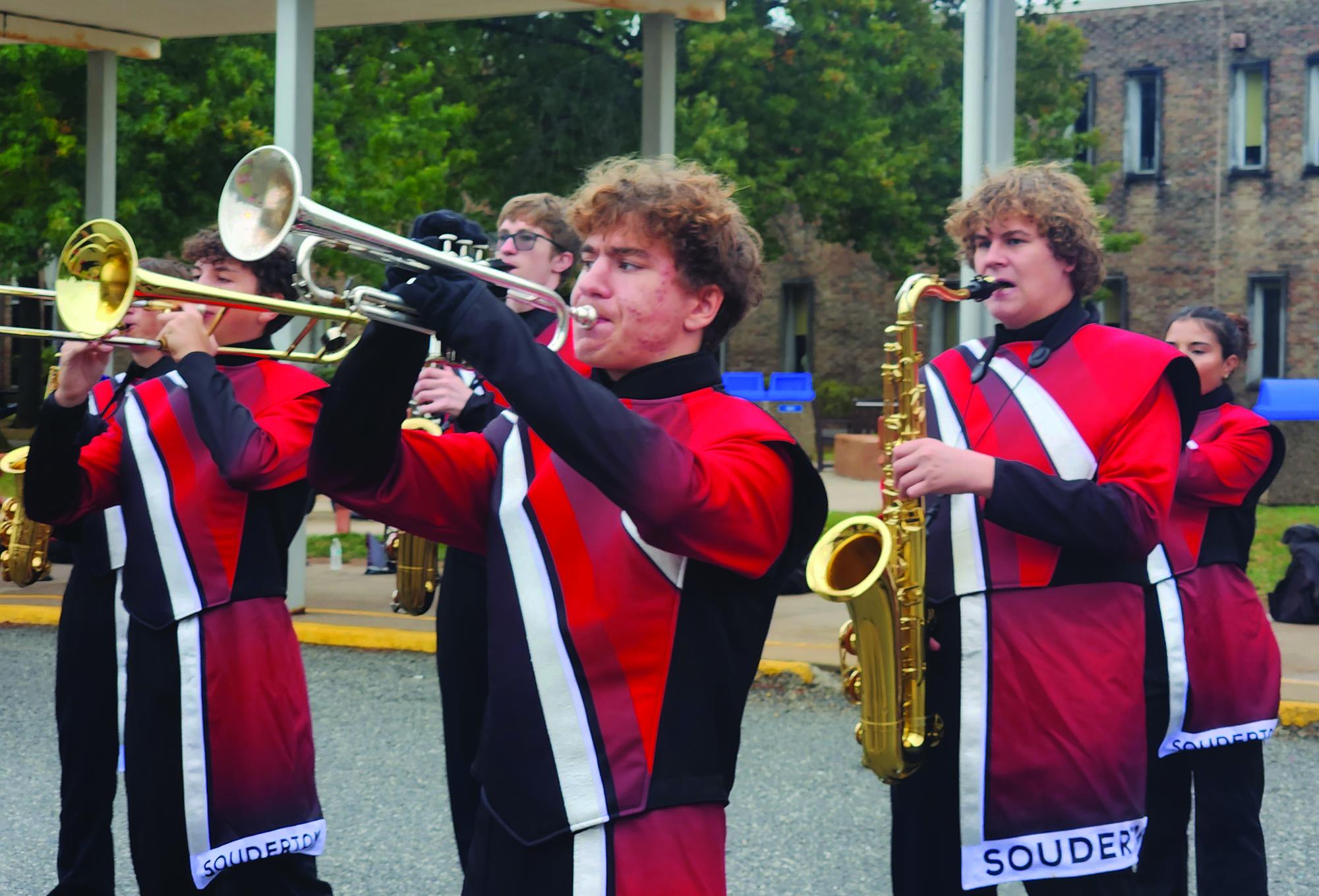 Marching band improves through hard work, practice – The Arrowhead